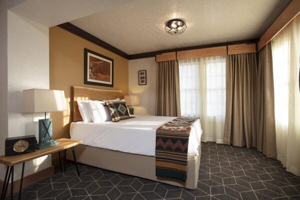 Rooms & Suites - El Rancho Hotel